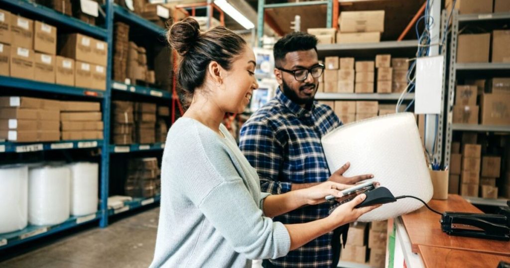 Devenir gestionnaire de stock : la fiche métier complète